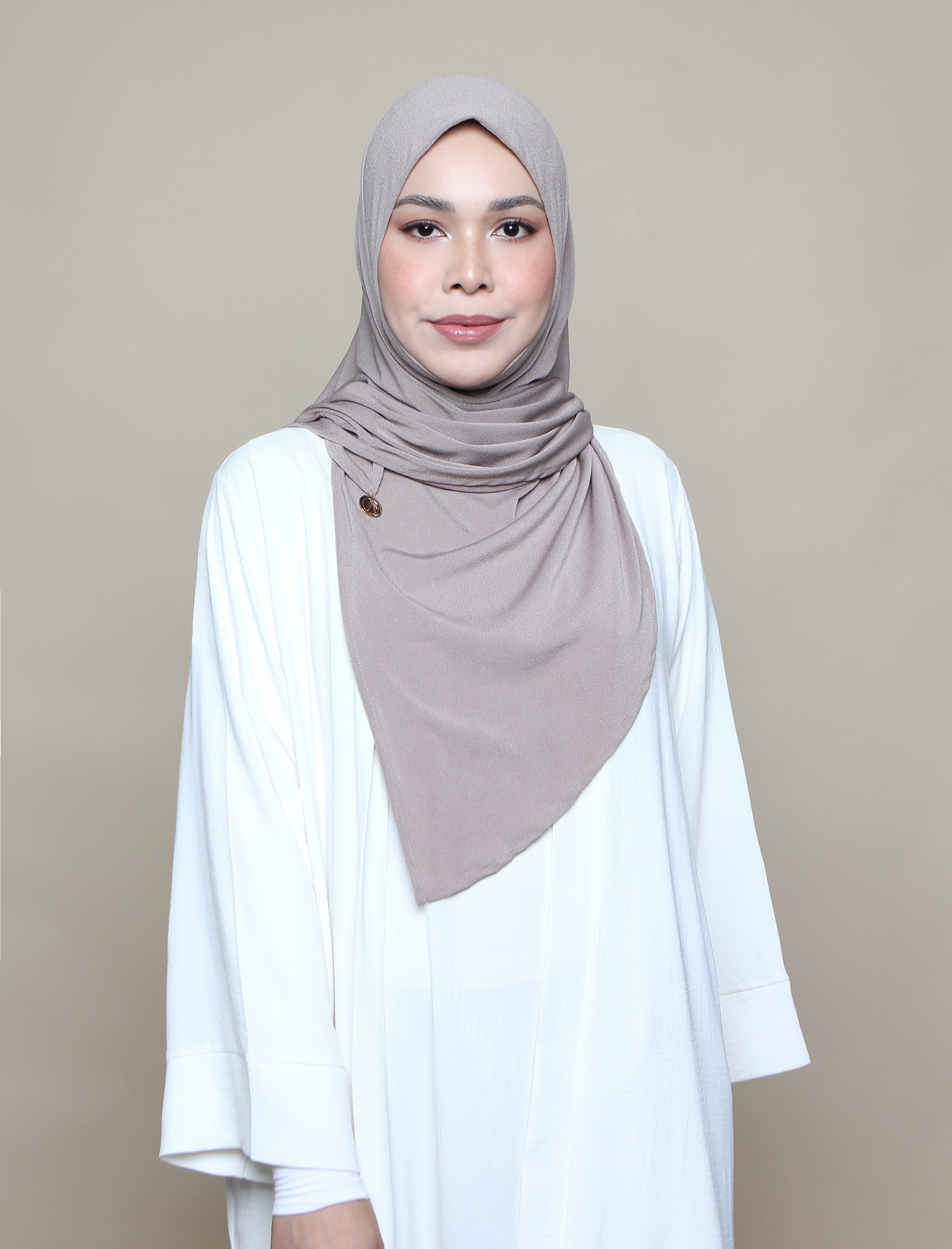 Sarah Moss Crepe - Earth Stone – ADLINA ANIS